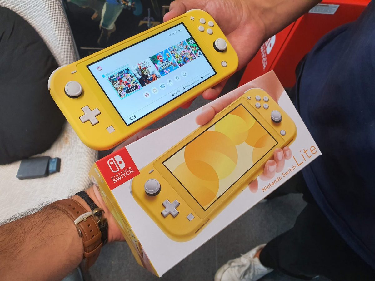 A Nintendo Switch Lite chegou e já a experimentámos. Vale a pena?