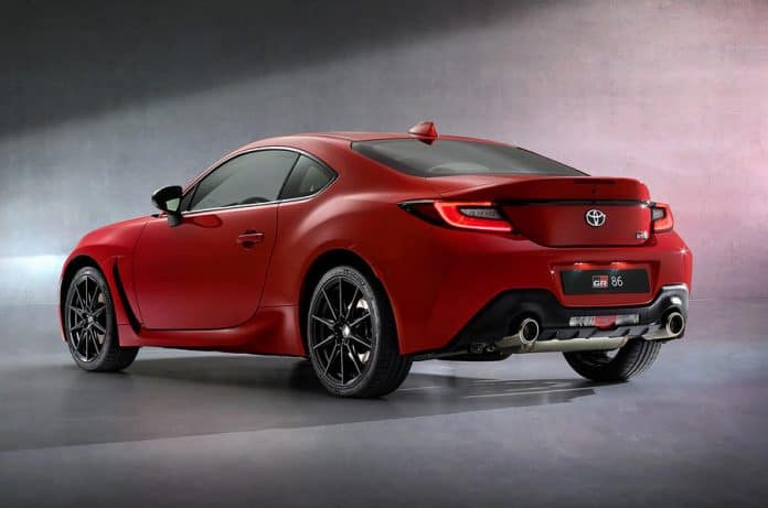 Novo Toyota GR 86 é revelado como o sucessor do GT86! | Leak