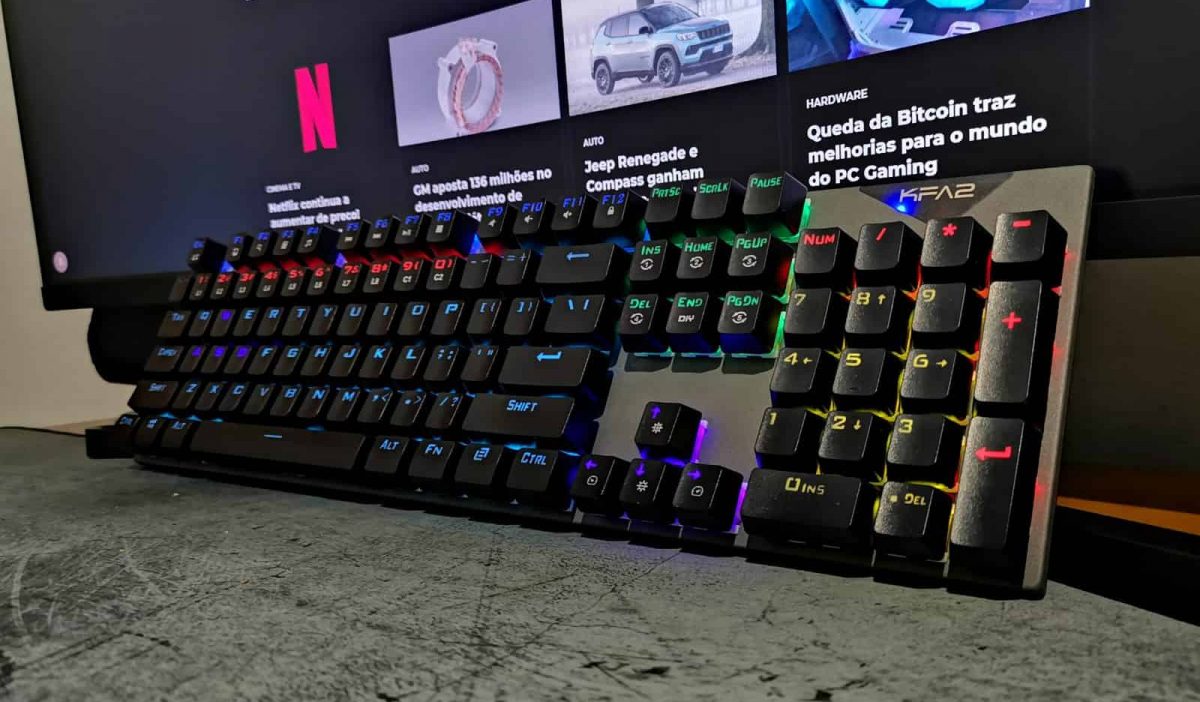 (Análise) KFA2 STL-03: Um teclado mecânico amigo da carteira - Leak