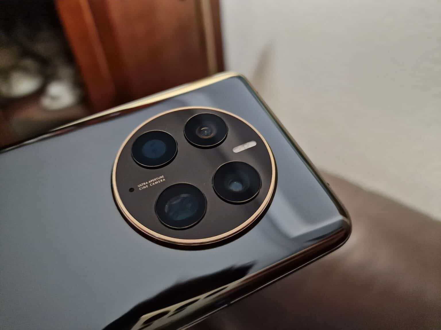 (Mini-Review) Mate 50 Pro: Que saudades da velha Huawei! | Leak