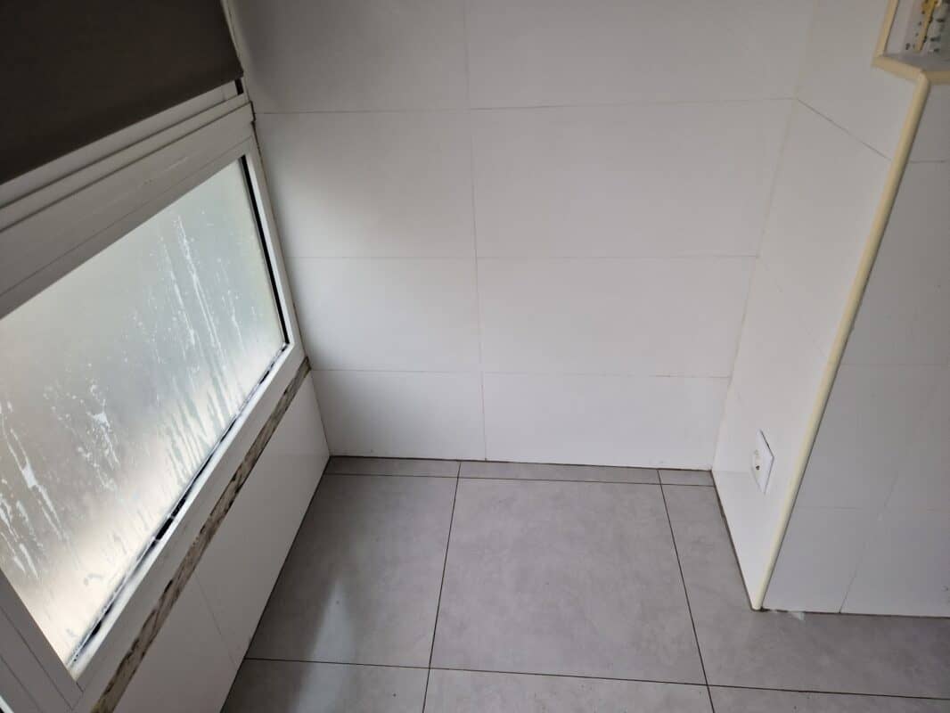 Isto acaba mesmo com o bolor em 5 minutos! É incrível! | Leak