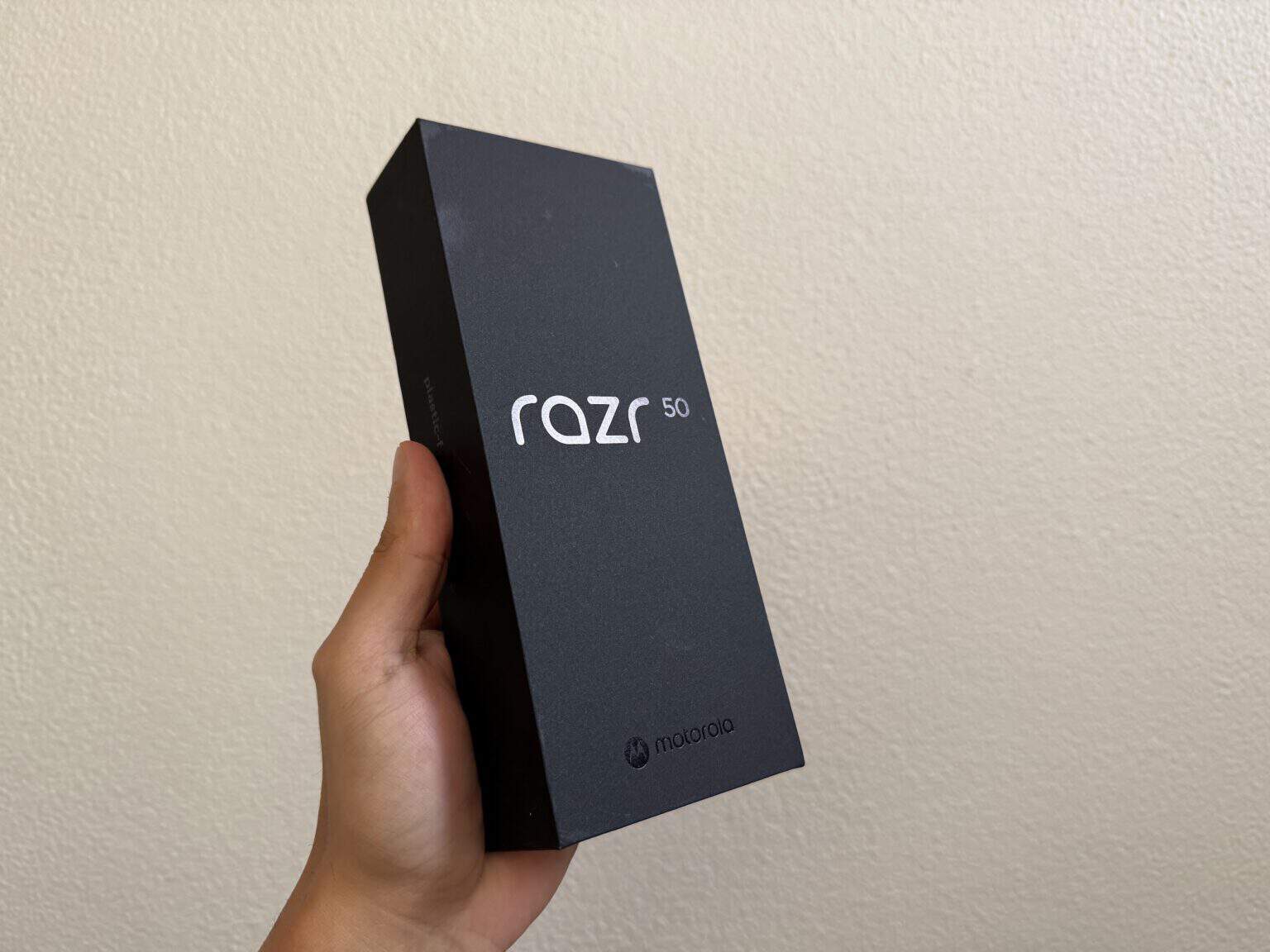 (Mini-Review) Motorola RAZR 50: Finalmente de volta! | Leak